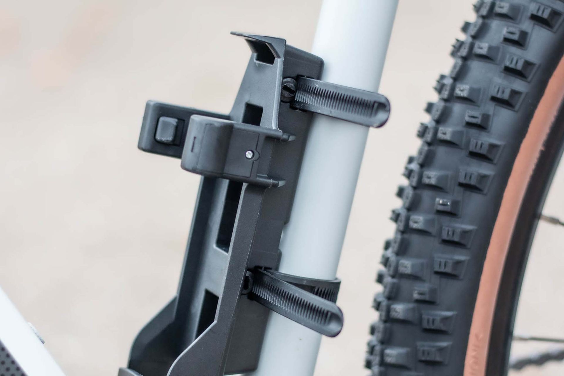 RAVE Folding lock Ultimate Pro 8 with key incl. bracket - length 95 cm | R100108